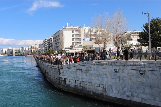 Εργατικό Κέντρο Εύβοιας: Συνεχίζουμε. Οι ζωές μας δεν είναι κόστος - Οι ...